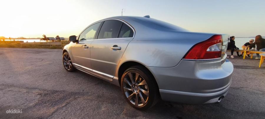 Volvo S80 2015 in Tallinn, with an engine capacity of 2.40 L and mileage of 258 thousand km for 8800 €, photo 18 on AUTOMOTO.COM.LV