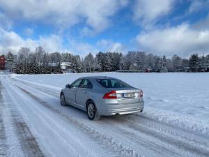 Volvo S80 2015 in Tallinn, with an engine capacity of 2.00 L and mileage of 275 thousand km for 7500 €, photo 9 on AUTOMOTO.COM.LV
