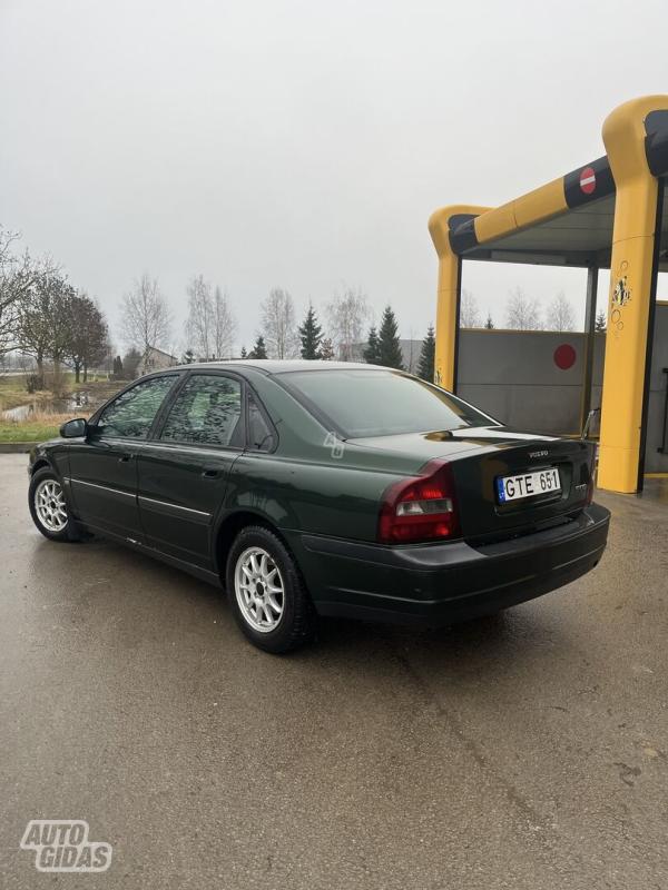 Volvo S80 1999 Šauļi, ar dzinēja tilpumu 2.50 L un nobraukumu 369 tūkst. km par 1000 €, foto 4 vietnē AUTOMOTO.COM.LV