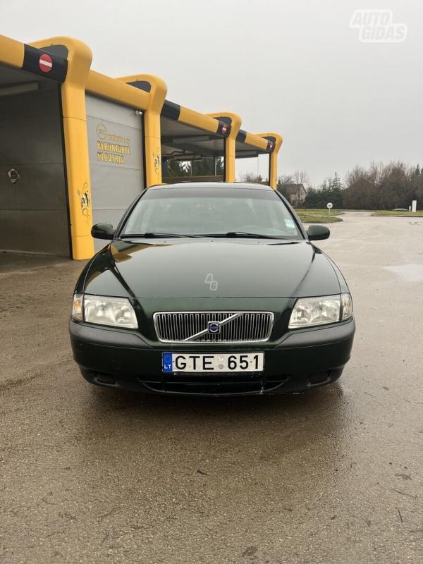 Volvo S80 1999 Šauļi, ar dzinēja tilpumu 2.50 L un nobraukumu 369 tūkst. km par 1000 €, foto 8 vietnē AUTOMOTO.COM.LV