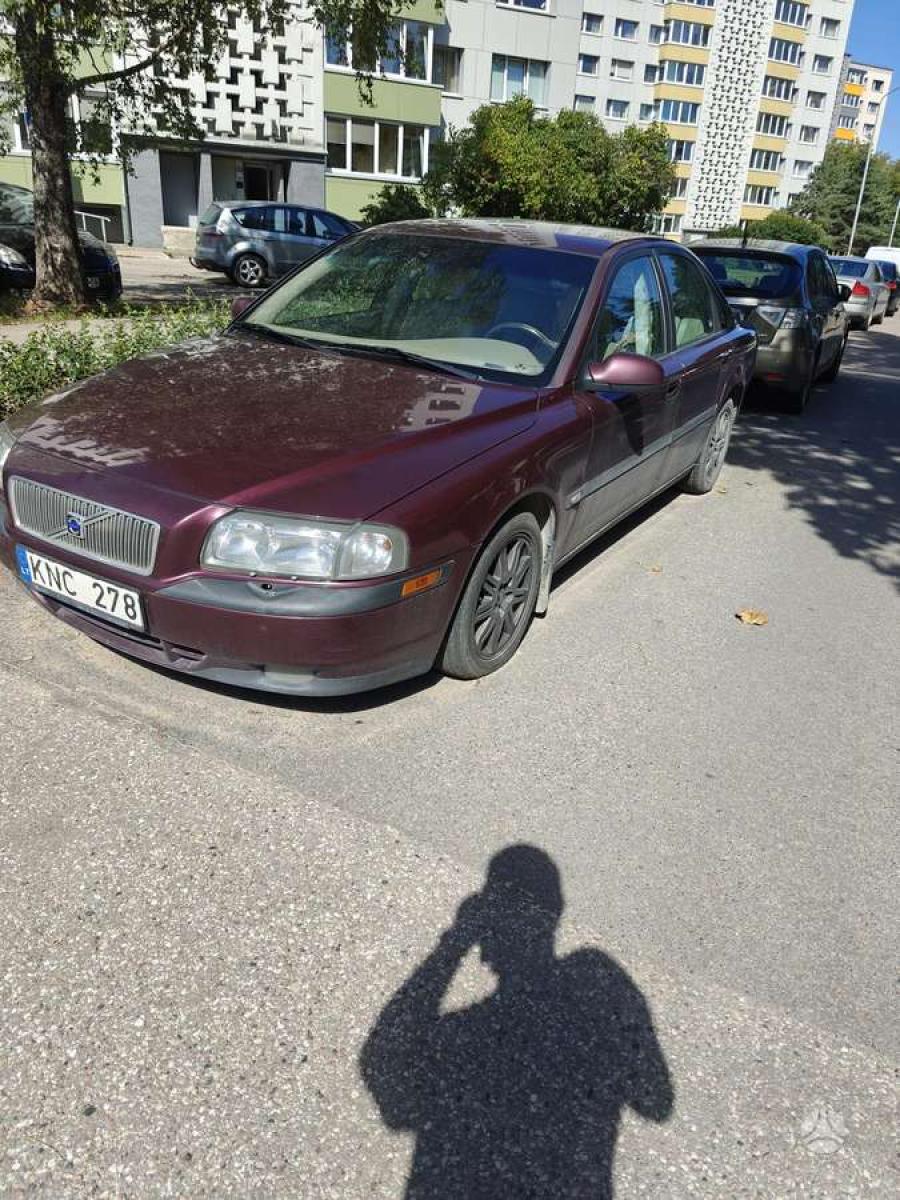 Фиолетовый Вольво С80 1999 в Вильнюс, объемом двигателя 2.46 л и пробегом 392 тыс. км за 500 €, фото 3 на AUTOMOTO.COM.LV