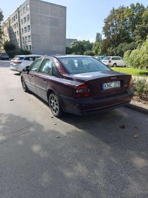 Фиолетовый Вольво С80 1999 в Вильнюс, объемом двигателя 2.46 л и пробегом 392 тыс. км за 500 €, фото 4 на AUTOMOTO.COM.LV