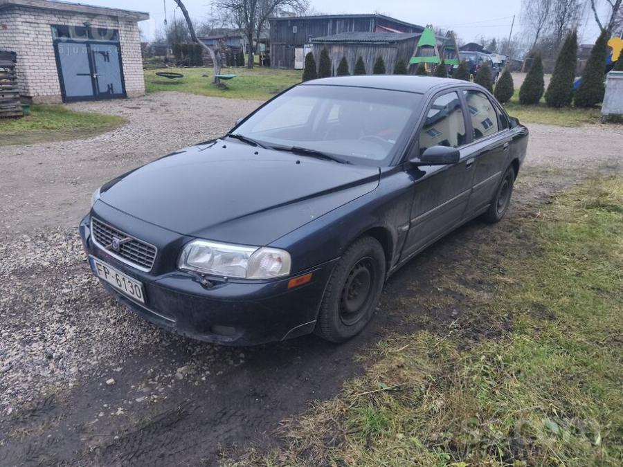Violet Volvo S80 2005 in Rezekne, with an engine capacity of 2.40 L and mileage of 328 thousand km for 750 €, photo 2 on AUTOMOTO.COM.LV