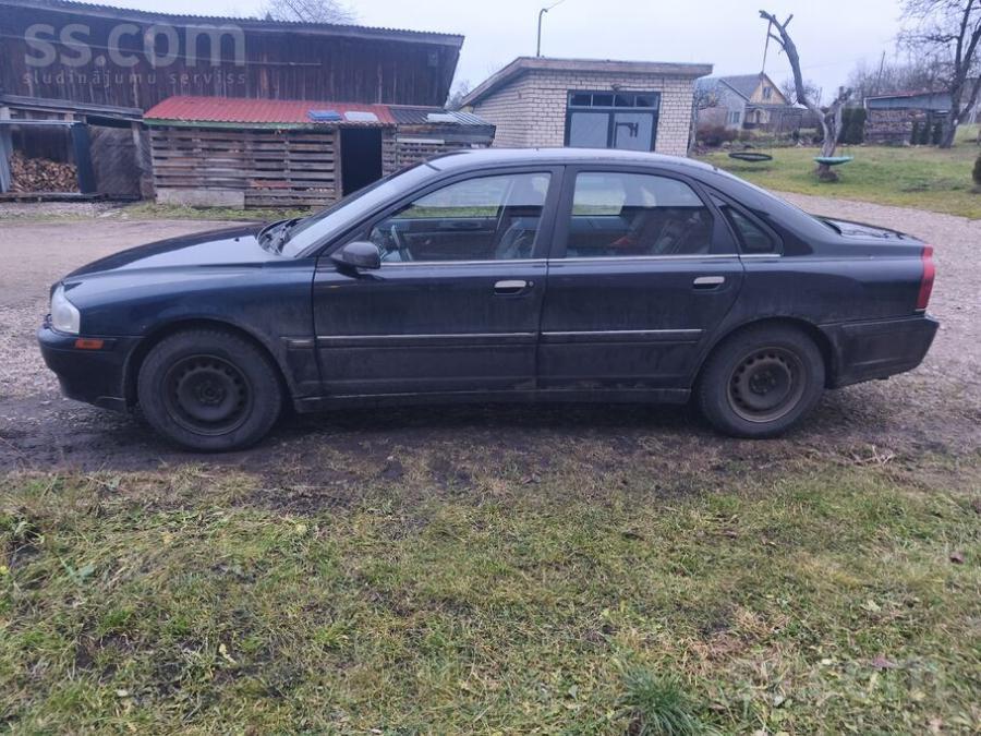 Violet Volvo S80 2005 in Rezekne, with an engine capacity of 2.40 L and mileage of 328 thousand km for 750 €, photo 3 on AUTOMOTO.COM.LV