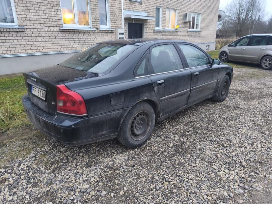 Violet Volvo S80 2005 in Rezekne, with an engine capacity of 2.40 L and mileage of 328 thousand km for 750 €, photo 6 on AUTOMOTO.COM.LV