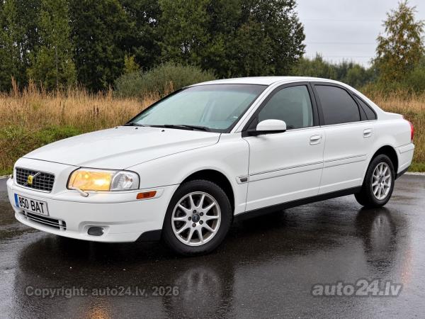 White Volvo S80 2003 in Tallinn, with an engine capacity of 2.40 L and mileage of 355 thousand km for 1990 €, photo 4 on AUTOMOTO.COM.LV