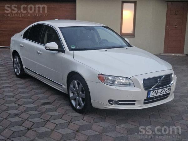 White Volvo S80 2008 in Talsi, with an engine capacity of 2.40 L and mileage of 0 thousand km for 5499 €, photo 1 on AUTOMOTO.COM.LV