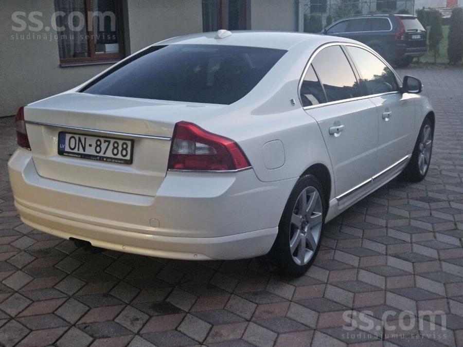 White Volvo S80 2008 in Talsi, with an engine capacity of 2.40 L and mileage of 0 thousand km for 5499 €, photo 5 on AUTOMOTO.COM.LV