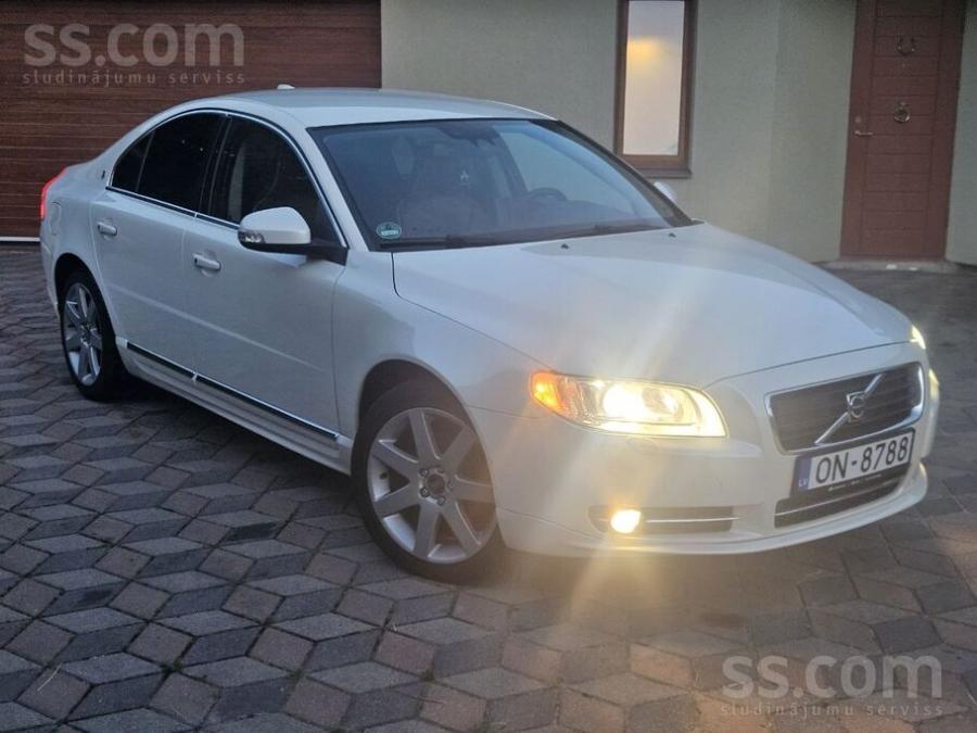 White Volvo S80 2008 in Talsi, with an engine capacity of 2.40 L and mileage of 0 thousand km for 5499 €, photo 10 on AUTOMOTO.COM.LV