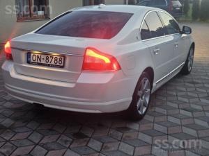 White Volvo S80 2008 in Talsi, with an engine capacity of 2.40 L and mileage of 0 thousand km for 5499 €, photo 11 on AUTOMOTO.COM.LV