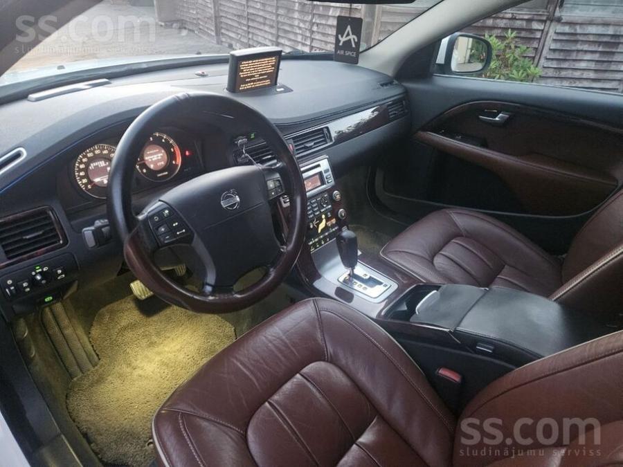 White Volvo S80 2008 in Talsi, with an engine capacity of 2.40 L and mileage of 0 thousand km for 5499 €, photo 16 on AUTOMOTO.COM.LV