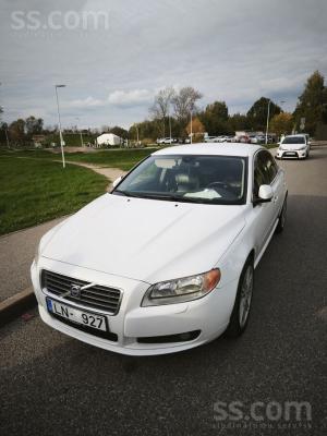 Balts Volvo S80 2008 Daugavpils, ar dzinēja tilpumu 2.40 L un nobraukumu 270 tūkst. km par 3900 €, foto  vietnē AUTOMOTO.COM.LV