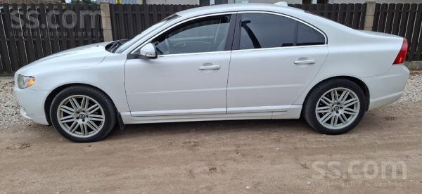 Balts Volvo S80 2008 Daugavpils, ar dzinēja tilpumu 2.40 L un nobraukumu 271 tūkst. km par 3500 €, foto 10 vietnē AUTOMOTO.COM.LV