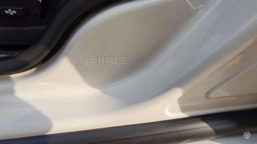 White Volvo S80 2009 in Siauliai, with an engine capacity of 2.40 L and mileage of 349 thousand km for 4200 €, photo 14 on AUTOMOTO.COM.LV