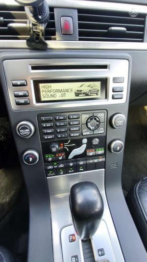 White Volvo S80 2009 in Siauliai, with an engine capacity of 2.40 L and mileage of 349 thousand km for 4200 €, photo 20 on AUTOMOTO.COM.LV