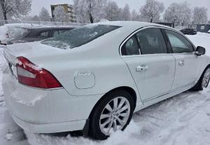 Balts Volvo S80 2010 Marijampole, ar dzinēja tilpumu 1.56 L un nobraukumu 233 tūkst. km par 5450 €, foto 3 vietnē AUTOMOTO.COM.LV