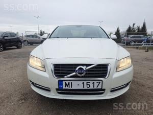 Balts Volvo S80 2010 Daugavpils, ar dzinēja tilpumu 2.40 L un nobraukumu 0 tūkst. km par 5300 €, foto 5 vietnē AUTOMOTO.COM.LV