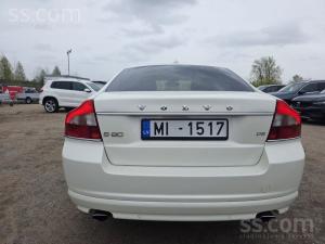 Balts Volvo S80 2010 Daugavpils, ar dzinēja tilpumu 2.40 L un nobraukumu 0 tūkst. km par 5300 €, foto 8 vietnē AUTOMOTO.COM.LV
