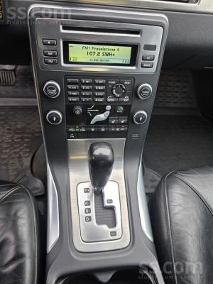 Balts Volvo S80 2010 Daugavpils, ar dzinēja tilpumu 2.40 L un nobraukumu 0 tūkst. km par 5300 €, foto 32 vietnē AUTOMOTO.COM.LV
