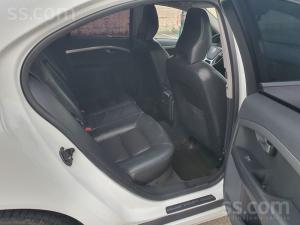 White Volvo S80 2010 in Daugavpils, with an engine capacity of 2.40 L and mileage of 0 thousand km for 4800 €, photo 24 on AUTOMOTO.COM.LV