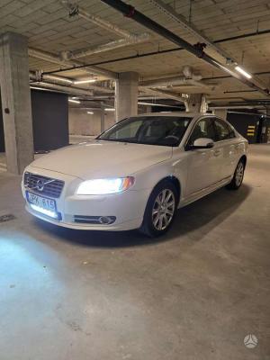 White Volvo S80 2010 in Vilnius, with an engine capacity of 3.19 L and mileage of 320 thousand km for 3000 €, photo 3 on AUTOMOTO.COM.LV