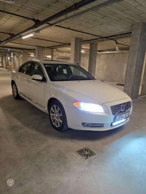 White Volvo S80 2010 in Vilnius, with an engine capacity of 3.19 L and mileage of 320 thousand km for 3000 €, photo 9 on AUTOMOTO.COM.LV