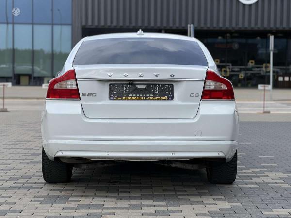 Balts Volvo S80 2011 Šauļi, ar dzinēja tilpumu 1.98 L un nobraukumu 306 tūkst. km par 5150 €, foto 6 vietnē AUTOMOTO.COM.LV