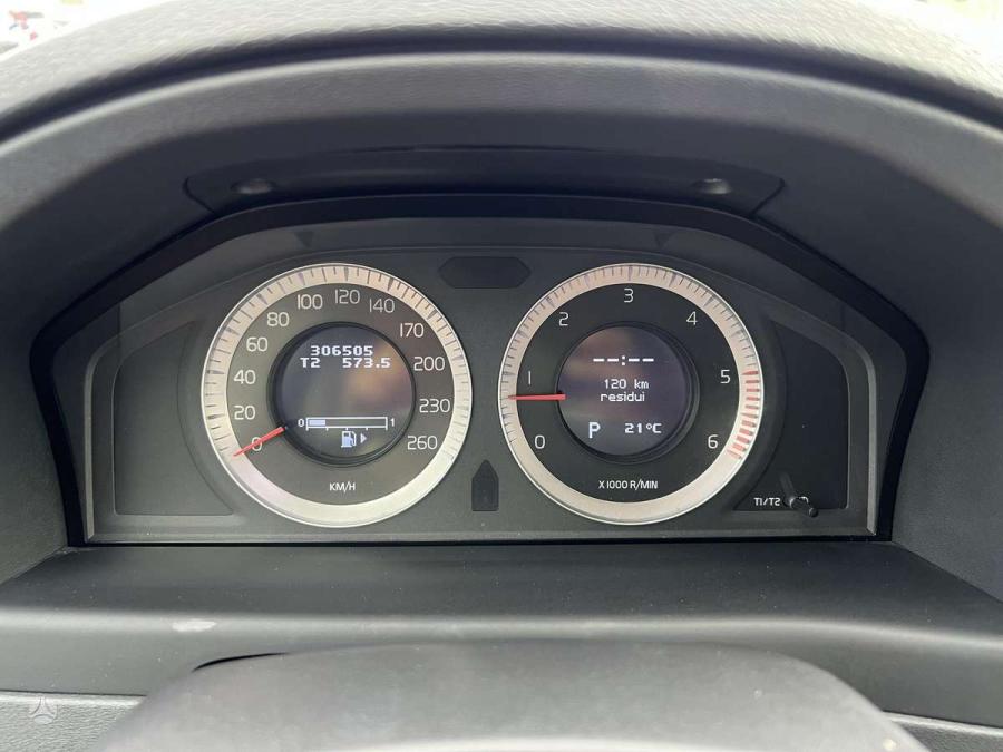 Белый Вольво С80 2011 в Шяуляй, объемом двигателя 1.98 л и пробегом 306 тыс. км за 5150 €, фото 13 на AUTOMOTO.COM.LV
