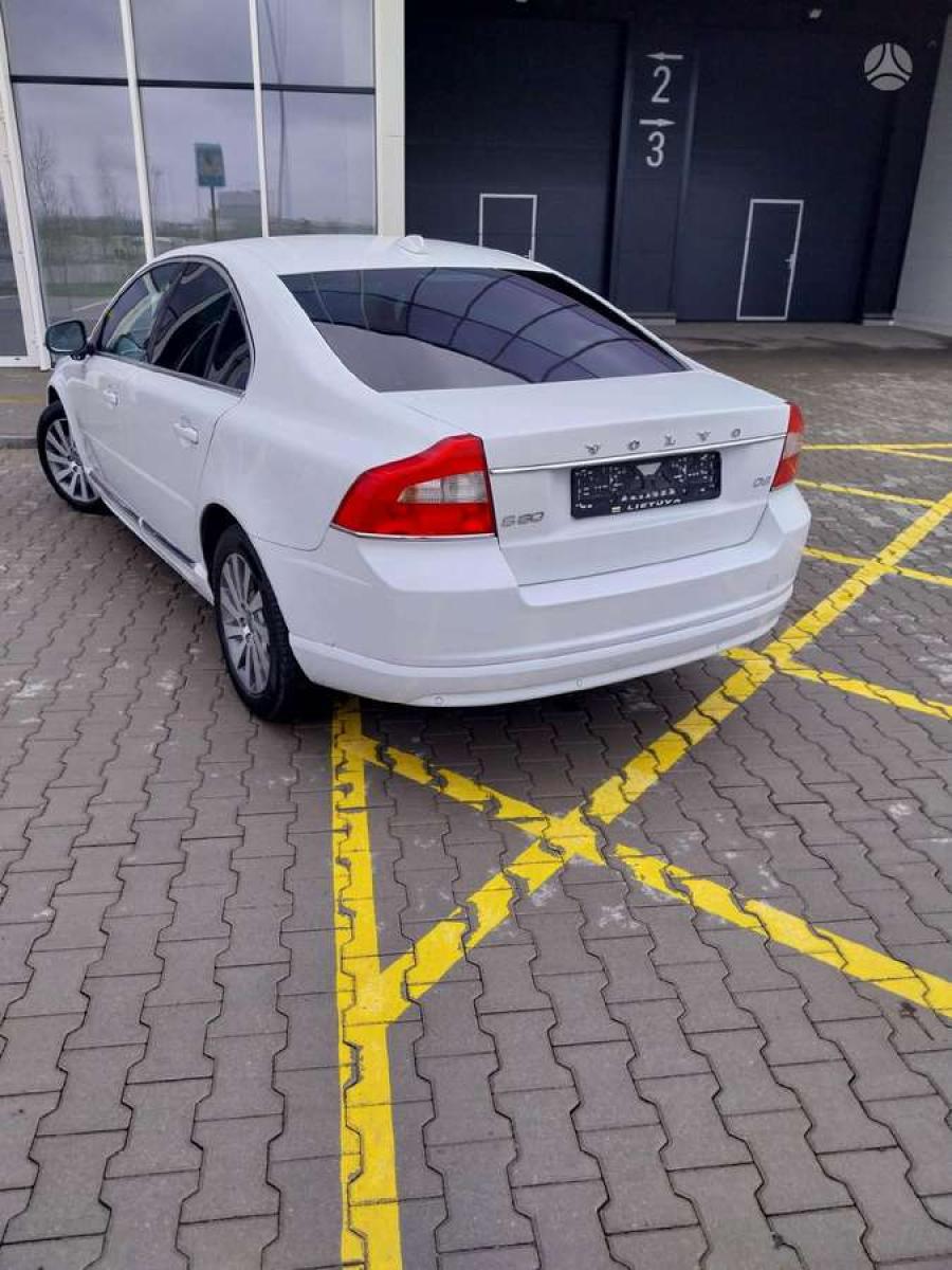 Balts Volvo S80 2012 Viļņa, ar dzinēja tilpumu 2.00 L un nobraukumu 300 tūkst. km par 7250 €, foto 2 vietnē AUTOMOTO.COM.LV