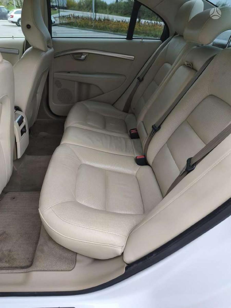 Balts Volvo S80 2012 Viļņa, ar dzinēja tilpumu 2.00 L un nobraukumu 300 tūkst. km par 7250 €, foto 15 vietnē AUTOMOTO.COM.LV