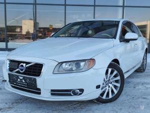 White Volvo S80 2012 in Vilnius, with an engine capacity of 2.00 L and mileage of 300 thousand km for 6450 €, photo 2 on AUTOMOTO.COM.LV