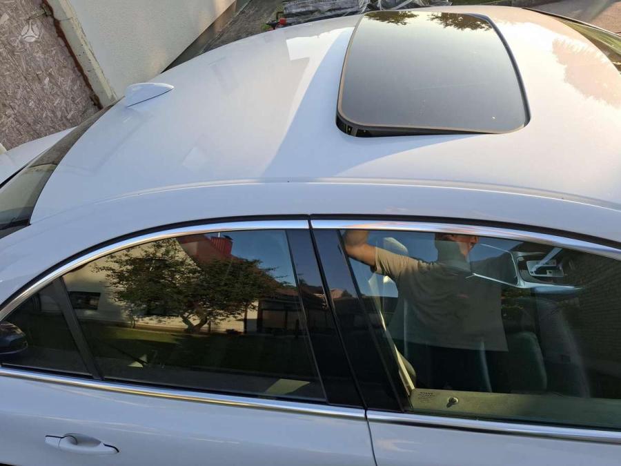 White Volvo S80 2012 in Jonava, with an engine capacity of 3.19 L and mileage of 221 thousand km for 4150 €, photo 15 on AUTOMOTO.COM.LV