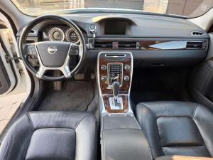 White Volvo S80 2012 in Jonava, with an engine capacity of 3.19 L and mileage of 221 thousand km for 4150 €, photo 26 on AUTOMOTO.COM.LV