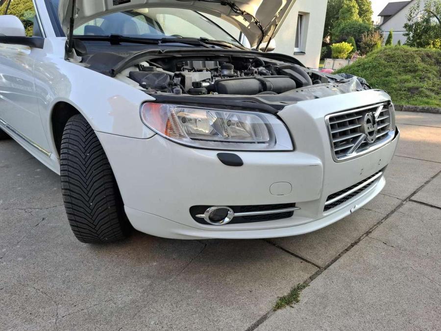 White Volvo S80 2012 in Jonava, with an engine capacity of 3.19 L and mileage of 221 thousand km for 4150 €, photo 29 on AUTOMOTO.COM.LV