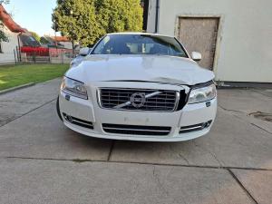 White Volvo S80 2012 in Jonava, with an engine capacity of 3.19 L and mileage of 221 thousand km for 4150 €, photo 38 on AUTOMOTO.COM.LV