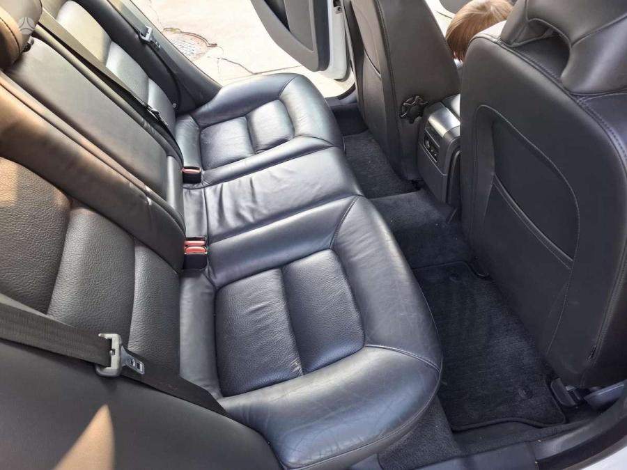 White Volvo S80 2012 in Jonava, with an engine capacity of 3.19 L and mileage of 221 thousand km for 4150 €, photo 45 on AUTOMOTO.COM.LV