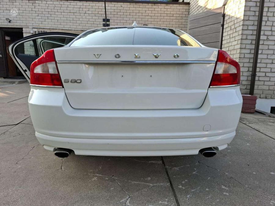 White Volvo S80 2012 in Jonava, with an engine capacity of 3.19 L and mileage of 221 thousand km for 4150 €, photo 49 on AUTOMOTO.COM.LV