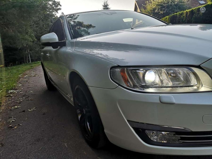 Balts Volvo S80 2015 Šauļi, ar dzinēja tilpumu 1.56 L un nobraukumu 166 tūkst. km par 10300 €, foto 13 vietnē AUTOMOTO.COM.LV