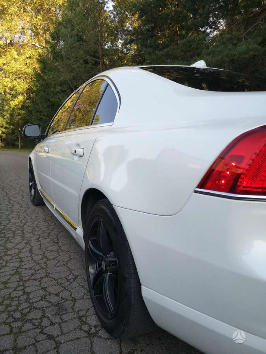 Balts Volvo S80 2015 Šauļi, ar dzinēja tilpumu 1.56 L un nobraukumu 166 tūkst. km par 10300 €, foto 15 vietnē AUTOMOTO.COM.LV