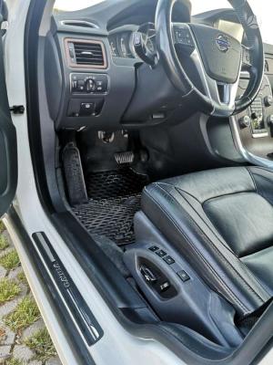 Balts Volvo S80 2015 Šauļi, ar dzinēja tilpumu 1.56 L un nobraukumu 166 tūkst. km par 10300 €, foto 33 vietnē AUTOMOTO.COM.LV