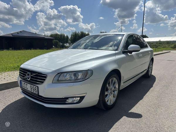 White Volvo S80 2015 in Kaunas, with an engine capacity of 1.97 L and mileage of 235 thousand km for 8700 €, photo 1 on AUTOMOTO.COM.LV