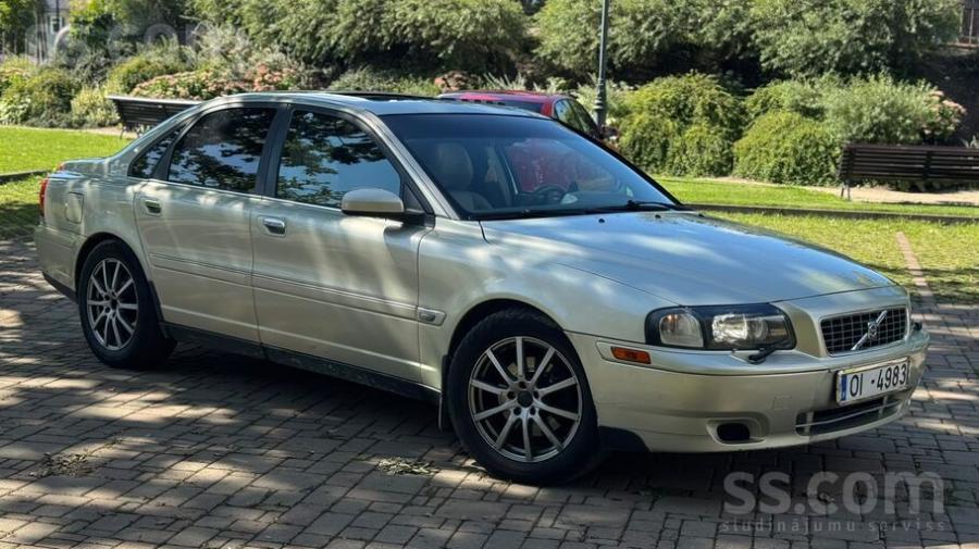 Dzeltens Volvo S80 2005 Jelgava, ar dzinēja tilpumu 2.40 L un nobraukumu 368 tūkst. km par 1100 €, foto 1 vietnē AUTOMOTO.COM.LV