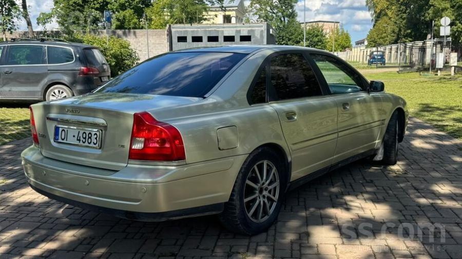 Dzeltens Volvo S80 2005 Jelgava, ar dzinēja tilpumu 2.40 L un nobraukumu 368 tūkst. km par 1100 €, foto 7 vietnē AUTOMOTO.COM.LV