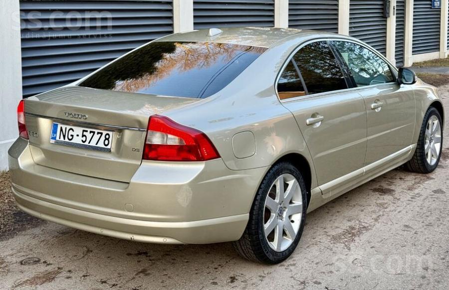 Dzeltens Volvo S80 2006 Rīga, ar dzinēja tilpumu 2.40 L un nobraukumu 354 tūkst. km par 2890 €, foto 6 vietnē AUTOMOTO.COM.LV