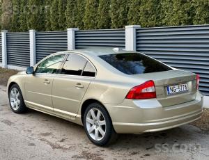Dzeltens Volvo S80 2006 Rīga, ar dzinēja tilpumu 2.40 L un nobraukumu 354 tūkst. km par 2890 €, foto 7 vietnē AUTOMOTO.COM.LV