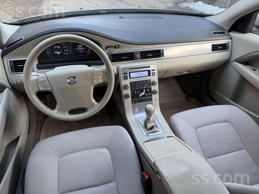 Dzeltens Volvo S80 2006 Rīga, ar dzinēja tilpumu 2.40 L un nobraukumu 354 tūkst. km par 2890 €, foto 9 vietnē AUTOMOTO.COM.LV
