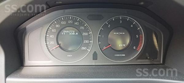 Dzeltens Volvo S80 2006 Rīga, ar dzinēja tilpumu 2.40 L un nobraukumu 267 tūkst. km par 4300 €, foto 1 vietnē AUTOMOTO.COM.LV