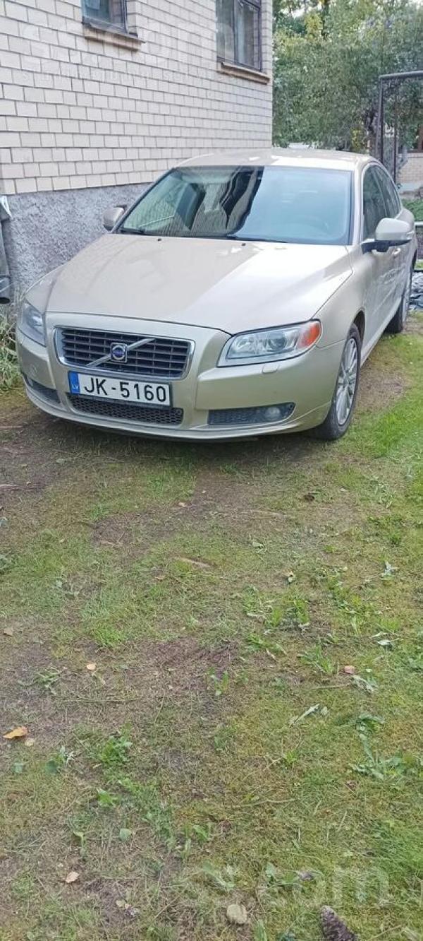 Dzeltens Volvo S80 2006 Rīga, ar dzinēja tilpumu 2.40 L un nobraukumu 267 tūkst. km par 4300 €, foto 3 vietnē AUTOMOTO.COM.LV