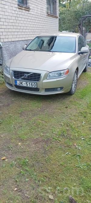 Yellow Volvo S80 2006 in Riga, with an engine capacity of 2.40 L and mileage of 267 thousand km for 4300 €, photo 3 on AUTOMOTO.COM.LV