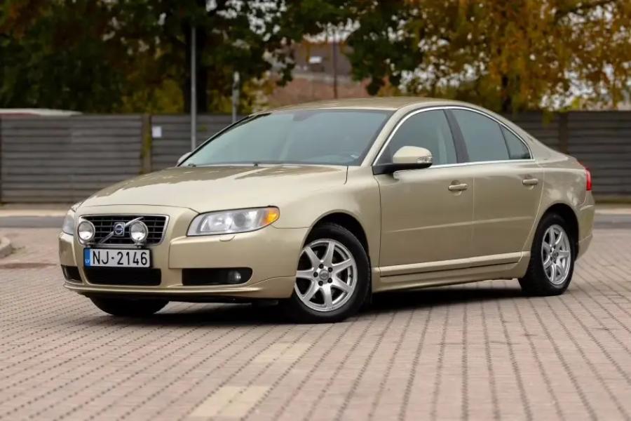 Желтый Вольво С80 2007 в Елгава, объемом двигателя 2.40 л и пробегом 332 тыс. км за 5300 €, фото 1 на AUTOMOTO.COM.LV